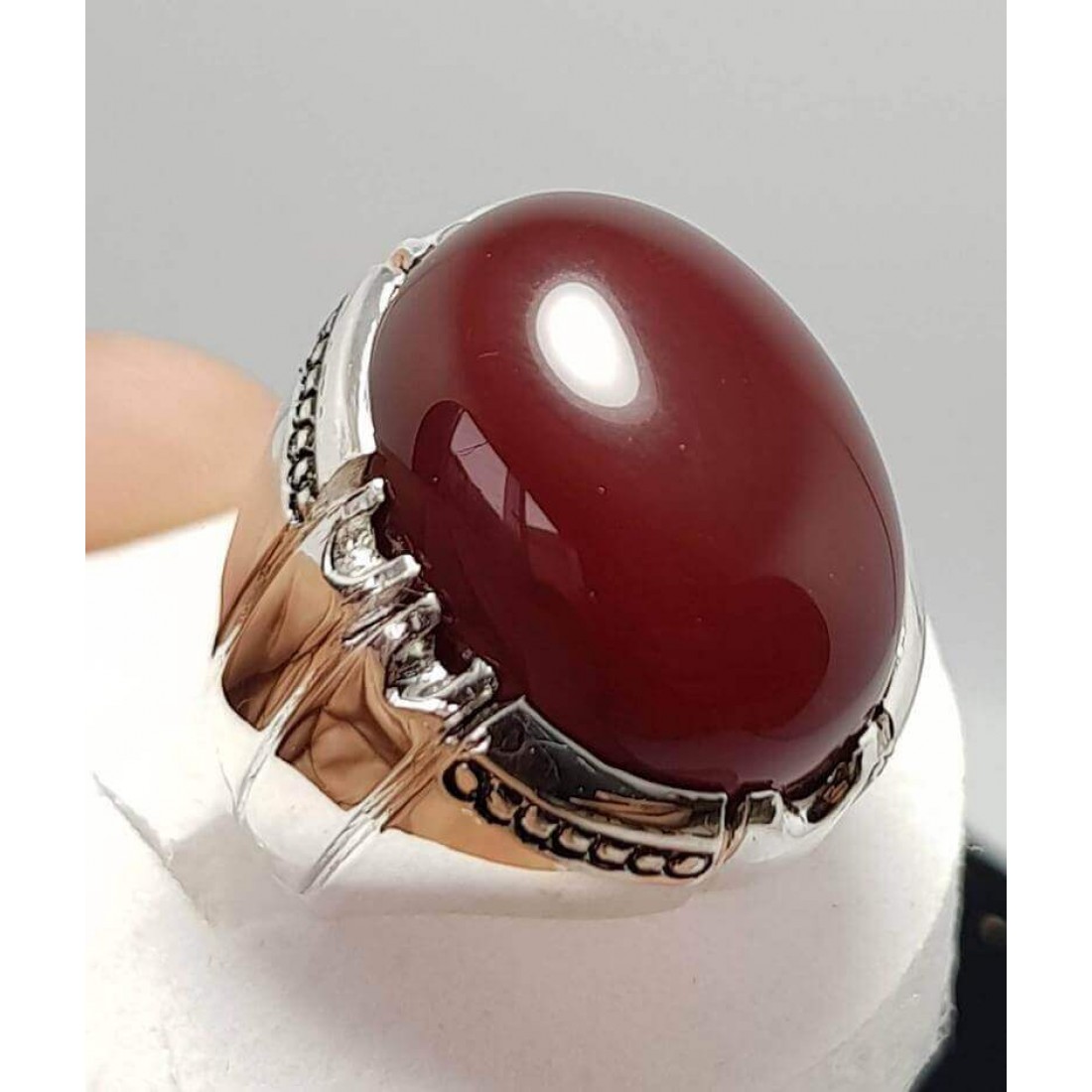 Meta Title: Men Dark Brown Yemeni Aqeeq Ring – Handmade Yemeni Aqeeq ...
